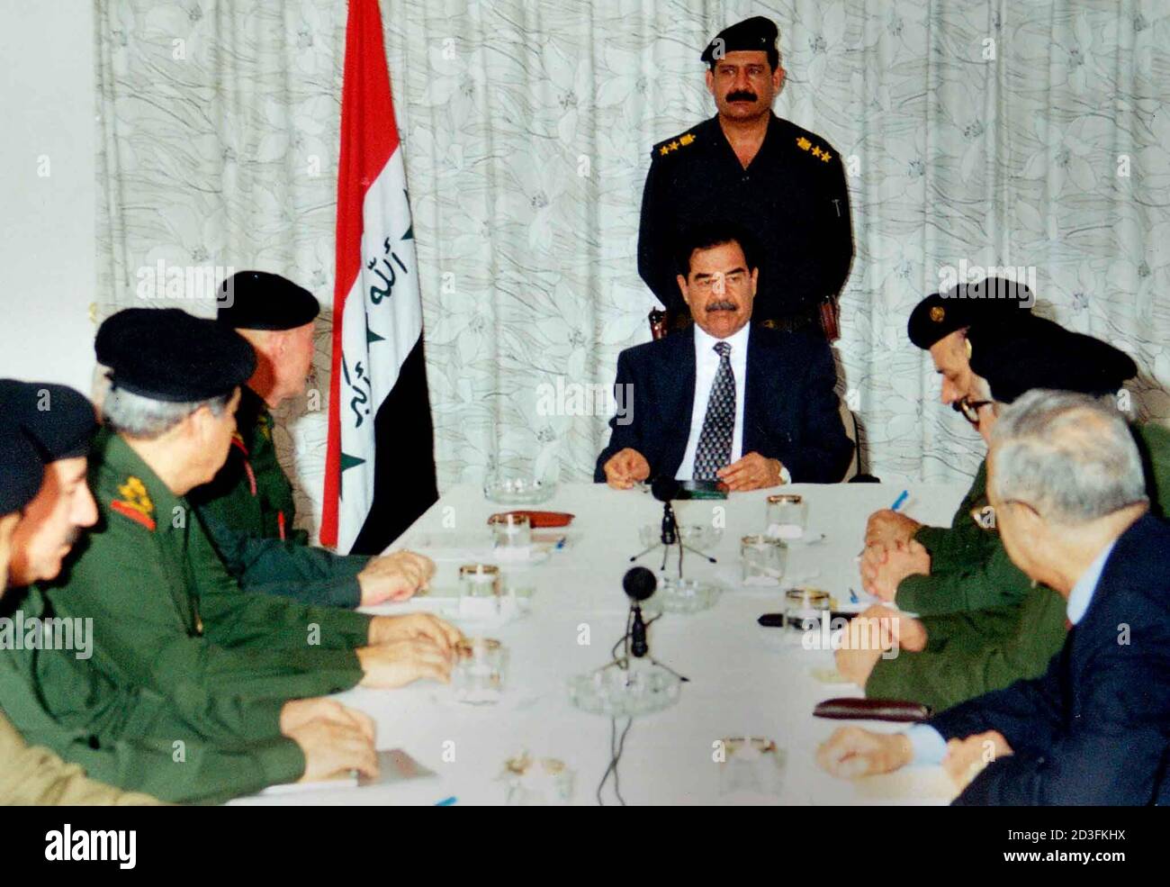President iraq saddam hussein military hi-res stock photography and ...