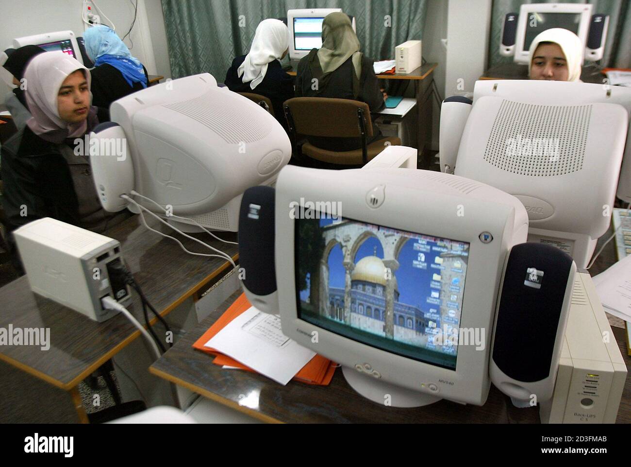 Palestine female computer hi-res stock photography and images - Alamy