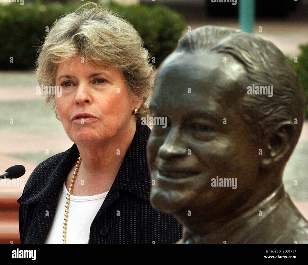 Home of bob hope hi-res stock photography and images - Alamy