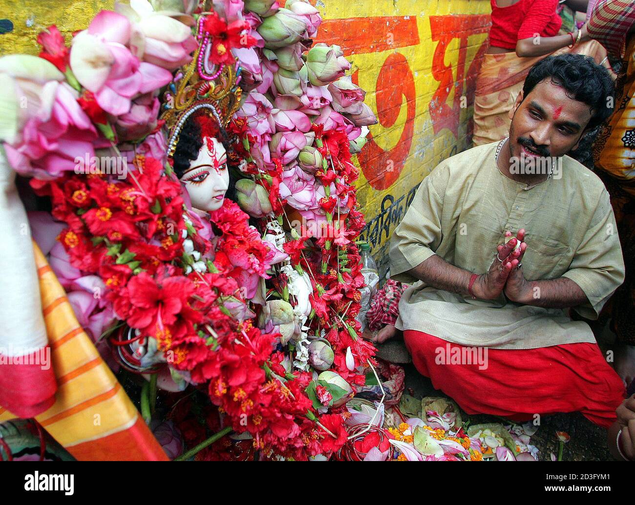 Ganges goddess ganga statue hi-res stock photography and images - Alamy
