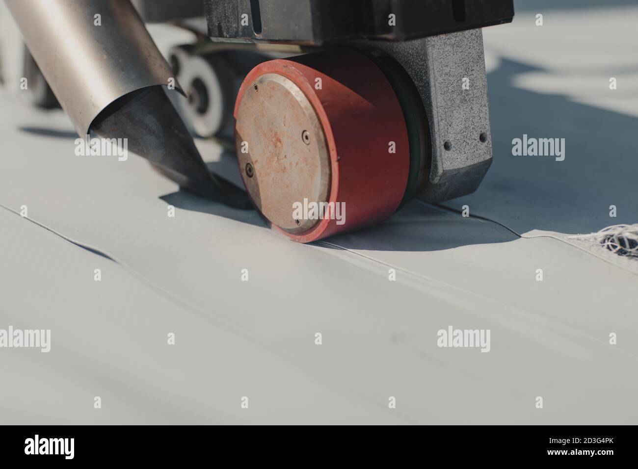 Tools for welding and application of pvc and tpo synthetic membrane ...