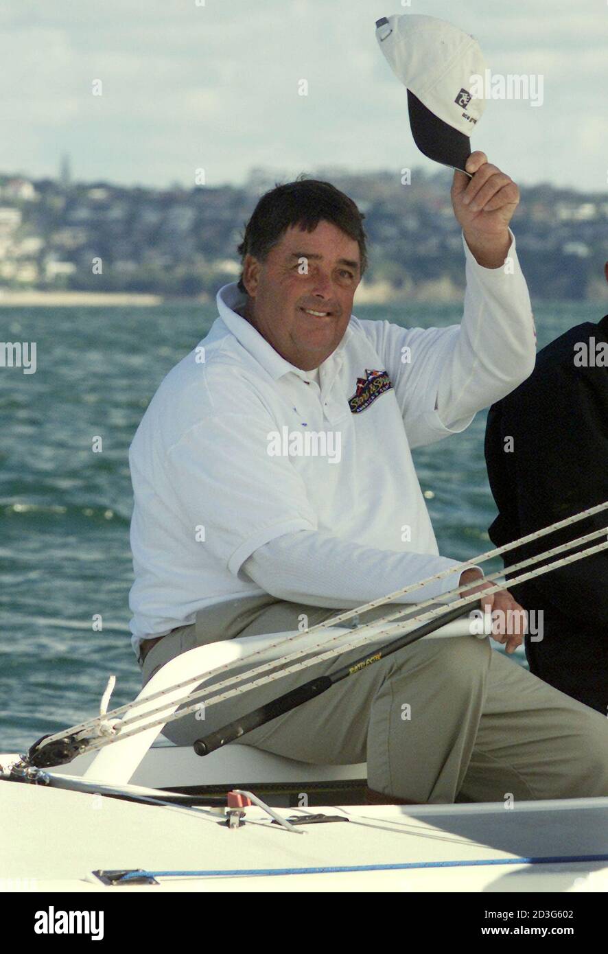 Dennis conner americas cup hi-res stock photography and images - Alamy