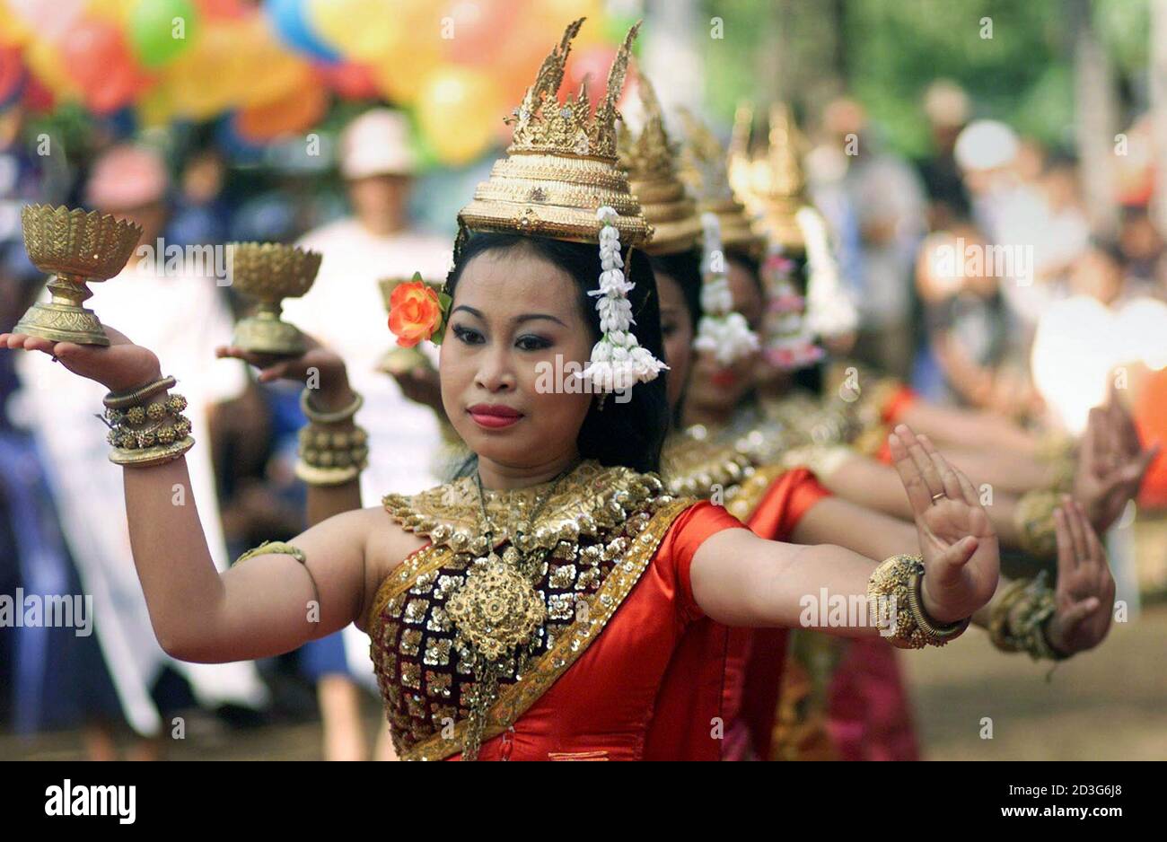 Phnom penh, khmer classical dance hi-res stock photography and images ...