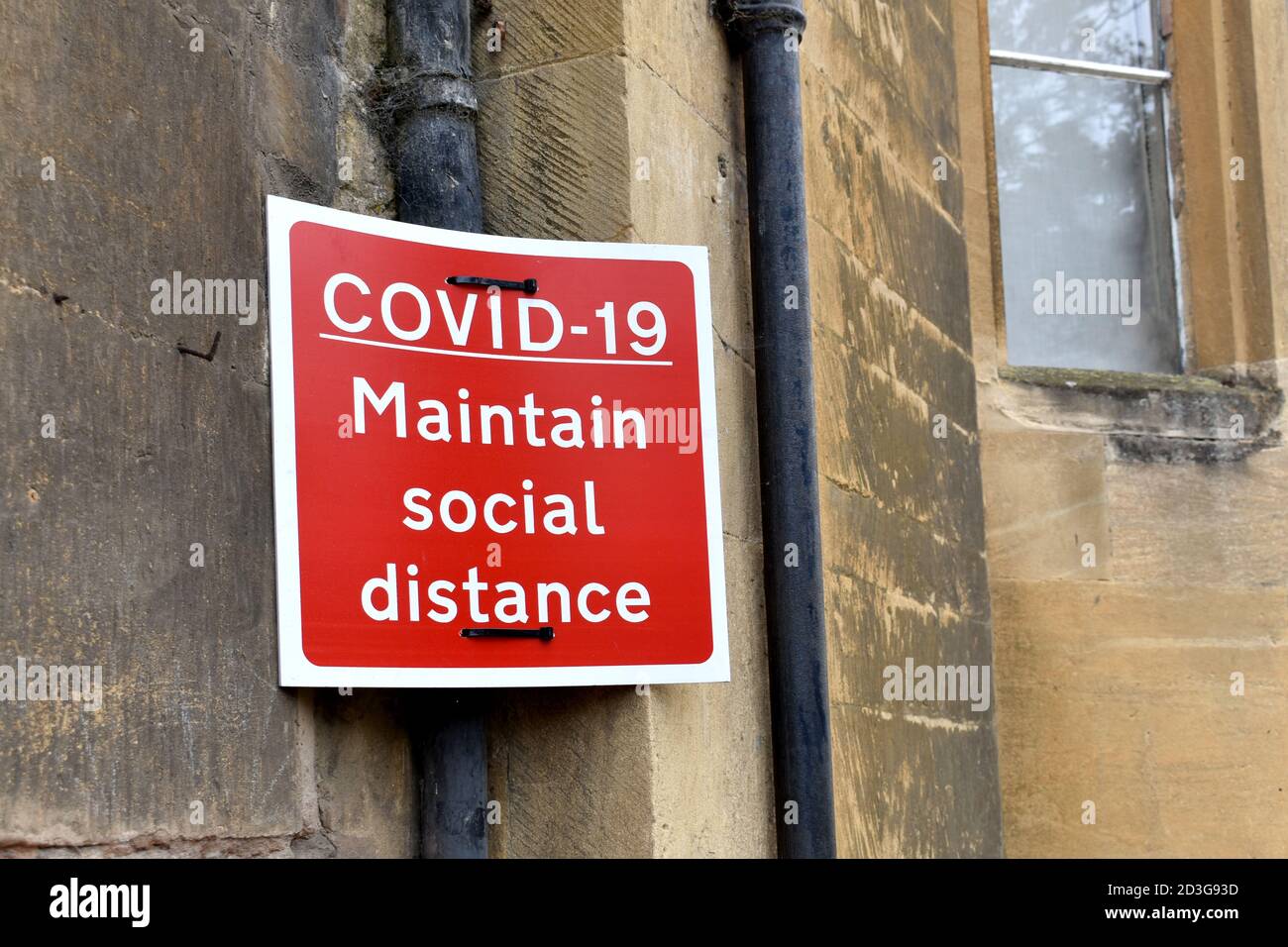 Maintain social distance sign hi-res stock photography and images - Alamy