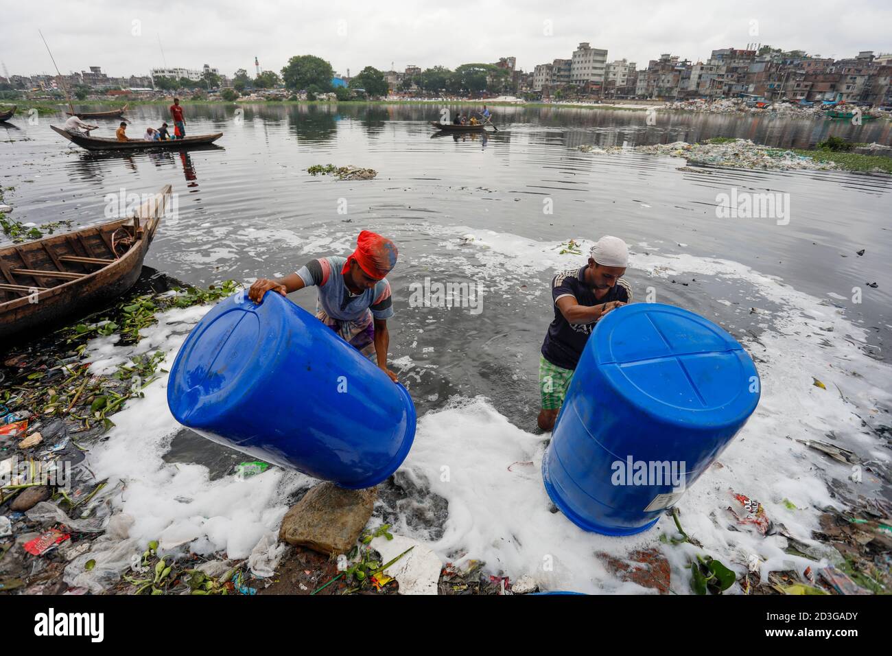Bangladeshi men hi-res stock photography and images - Alamy