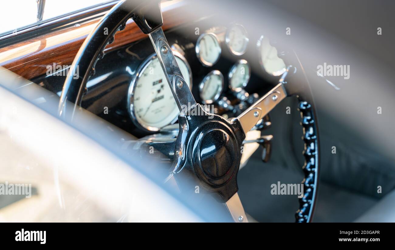 Doha,Qatar- 30 March 2020: 1936 Rolls royce phantom iii classic car ...