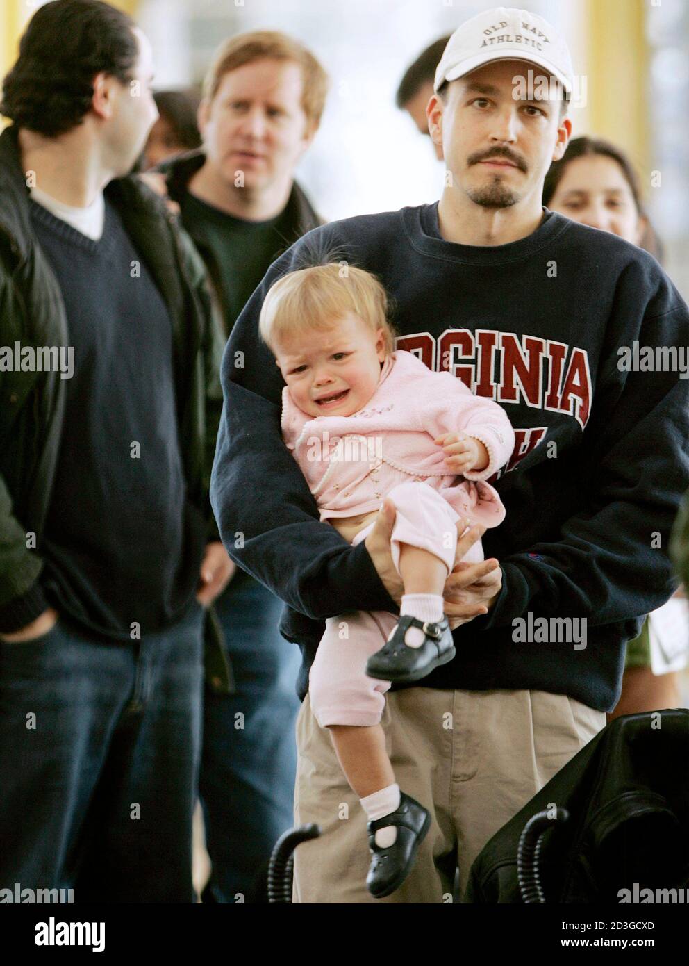 United airline check in counter hi-res stock photography and images - Alamy