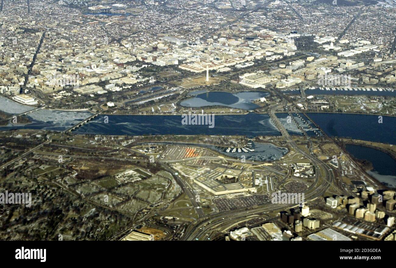 Aerial View The Pentagon High Resolution Stock Photography and Images ...