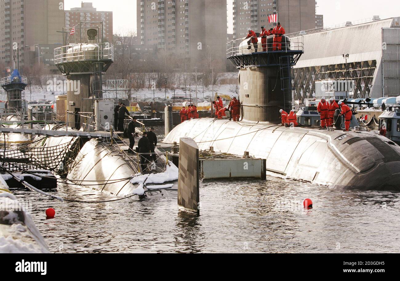 Fire on hmcs chicoutimi hi-res stock photography and images - Alamy