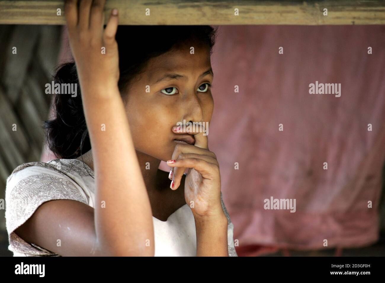 Indo mongoloid hi-res stock photography and images - Alamy