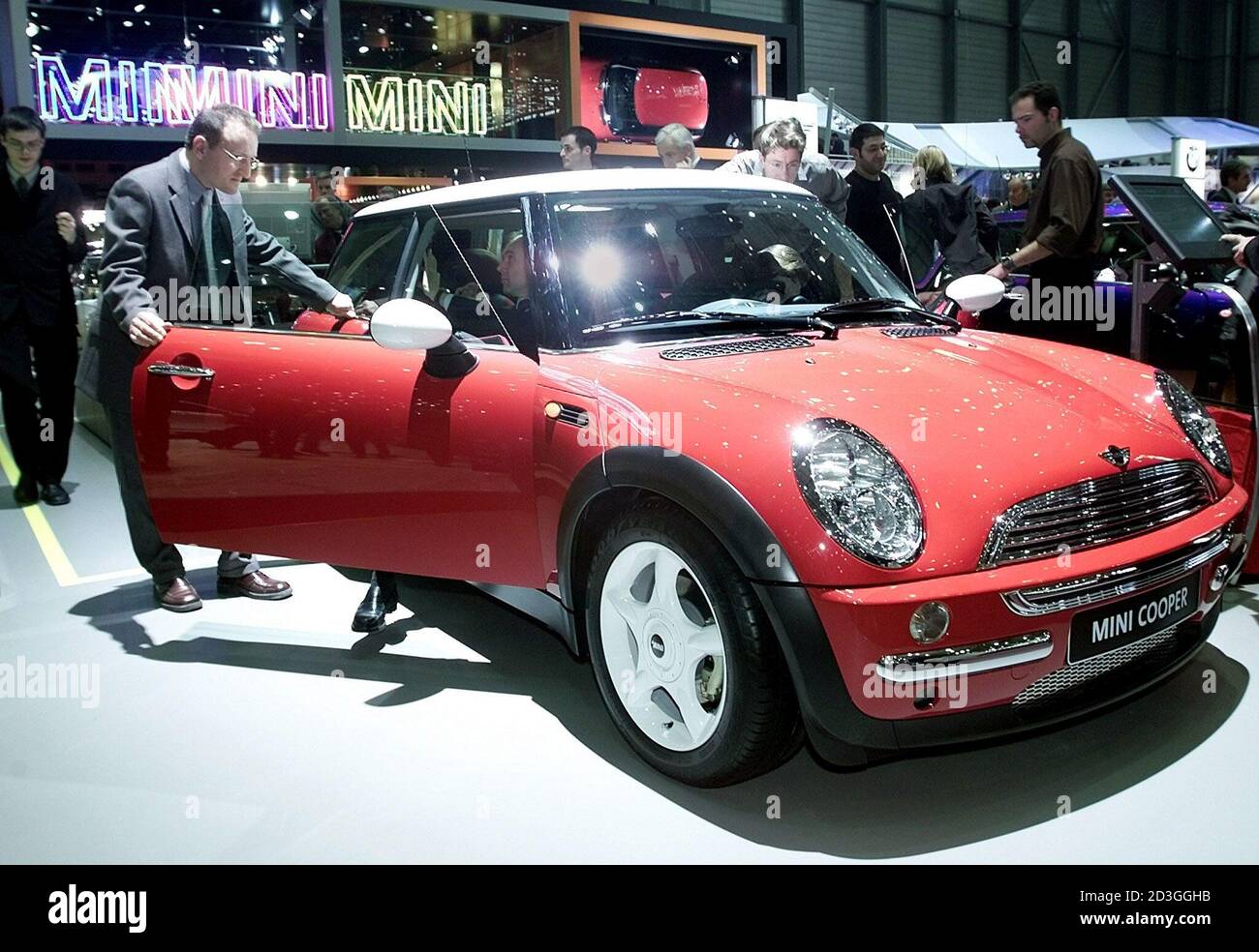 2001 mini cooper hi-res stock photography and images - Alamy