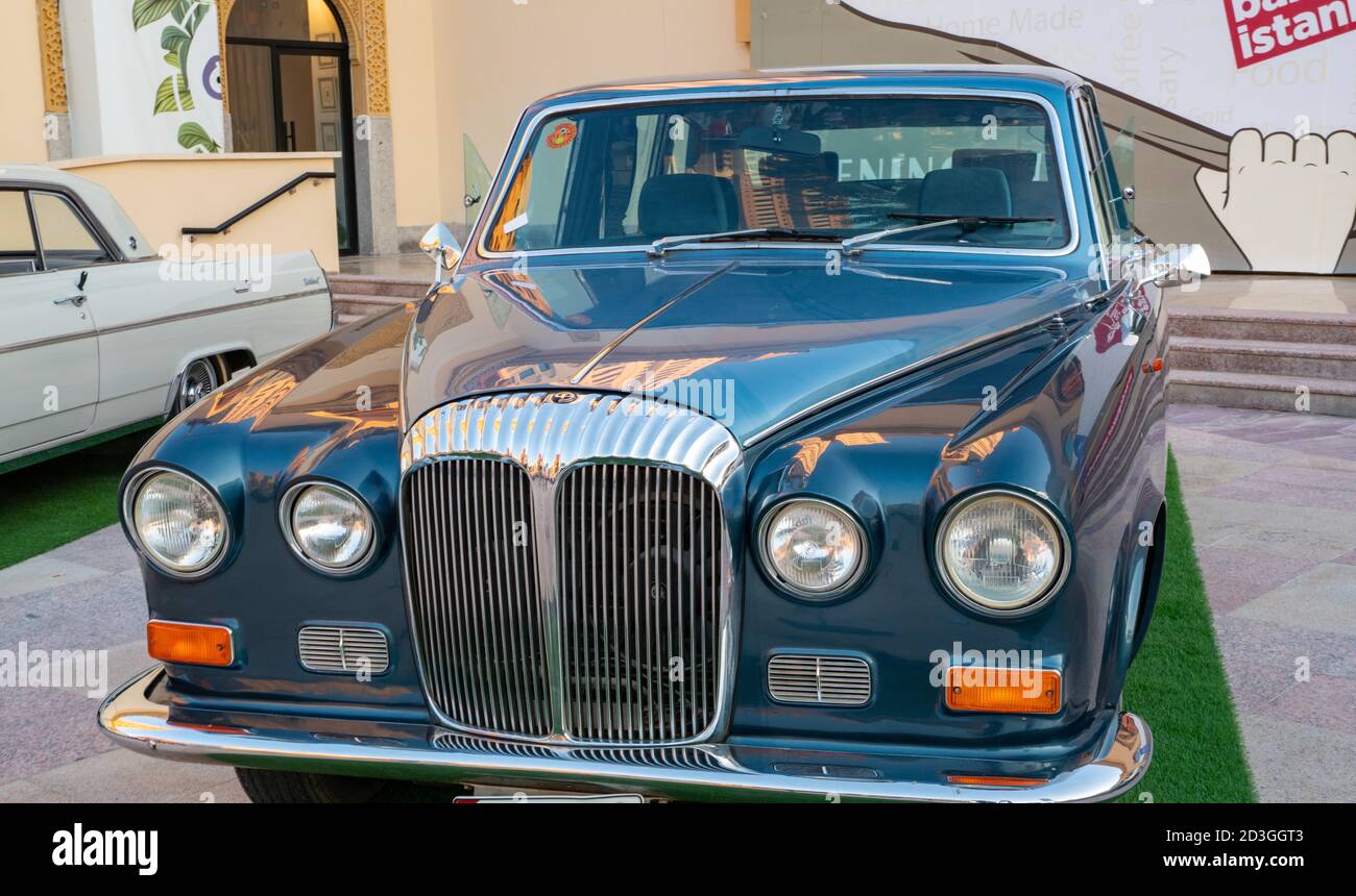 Doha,Qatar: 4 March 2020: 1980 daimler 420 classic car blue Stock Photo ...