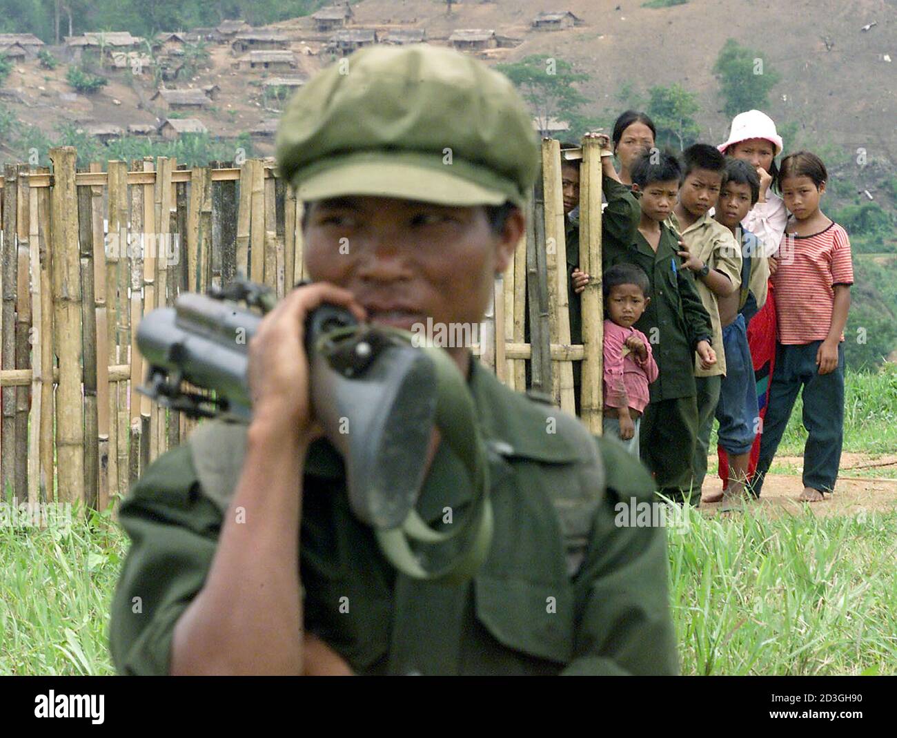 Myanmar soldiers hi-res stock photography and images - Alamy
