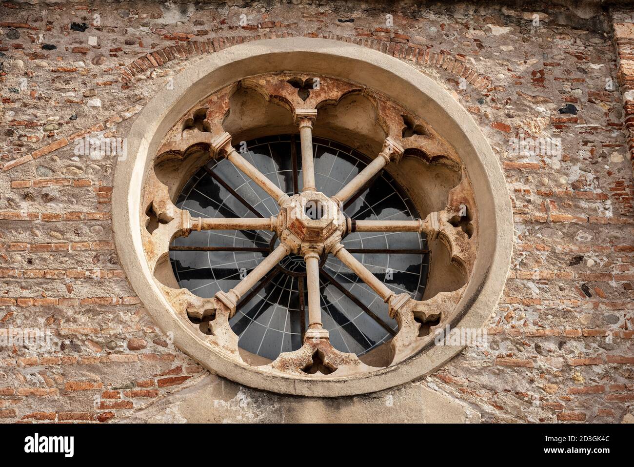 Romanesque Rose Window High Resolution Stock Photography and Images - Alamy
