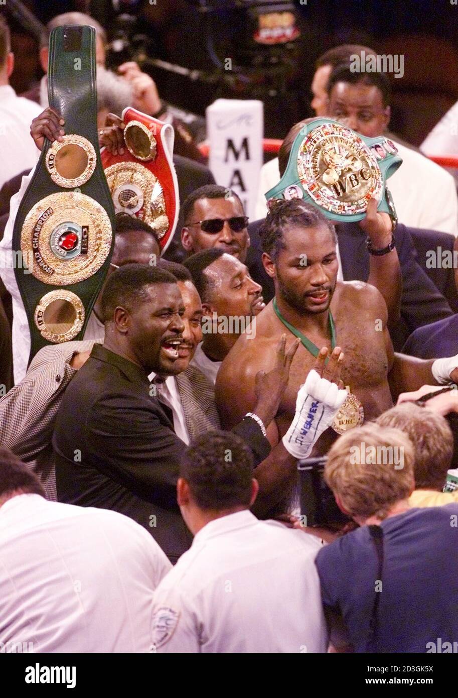Lennox lewis rahman 2001 hi-res stock photography and images - Alamy