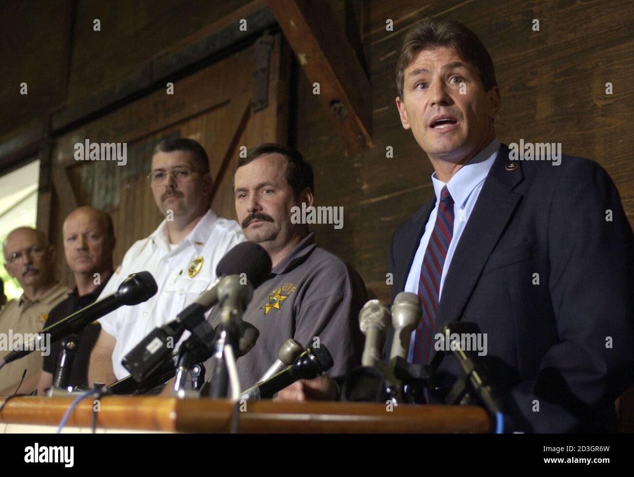 Question mark on book hi-res stock photography and images - Alamy