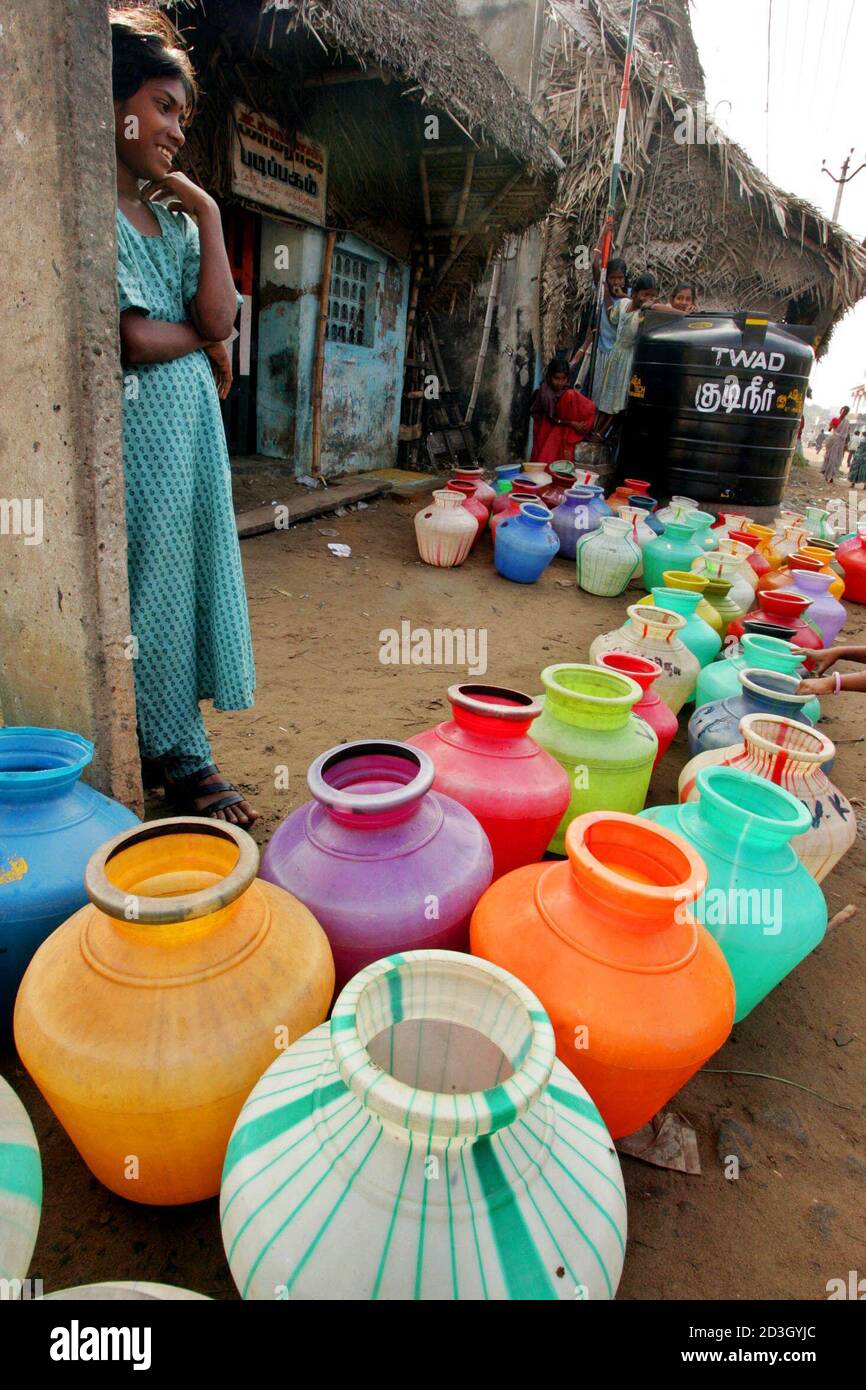 Collecting rainwater india hi-res stock photography and images - Alamy