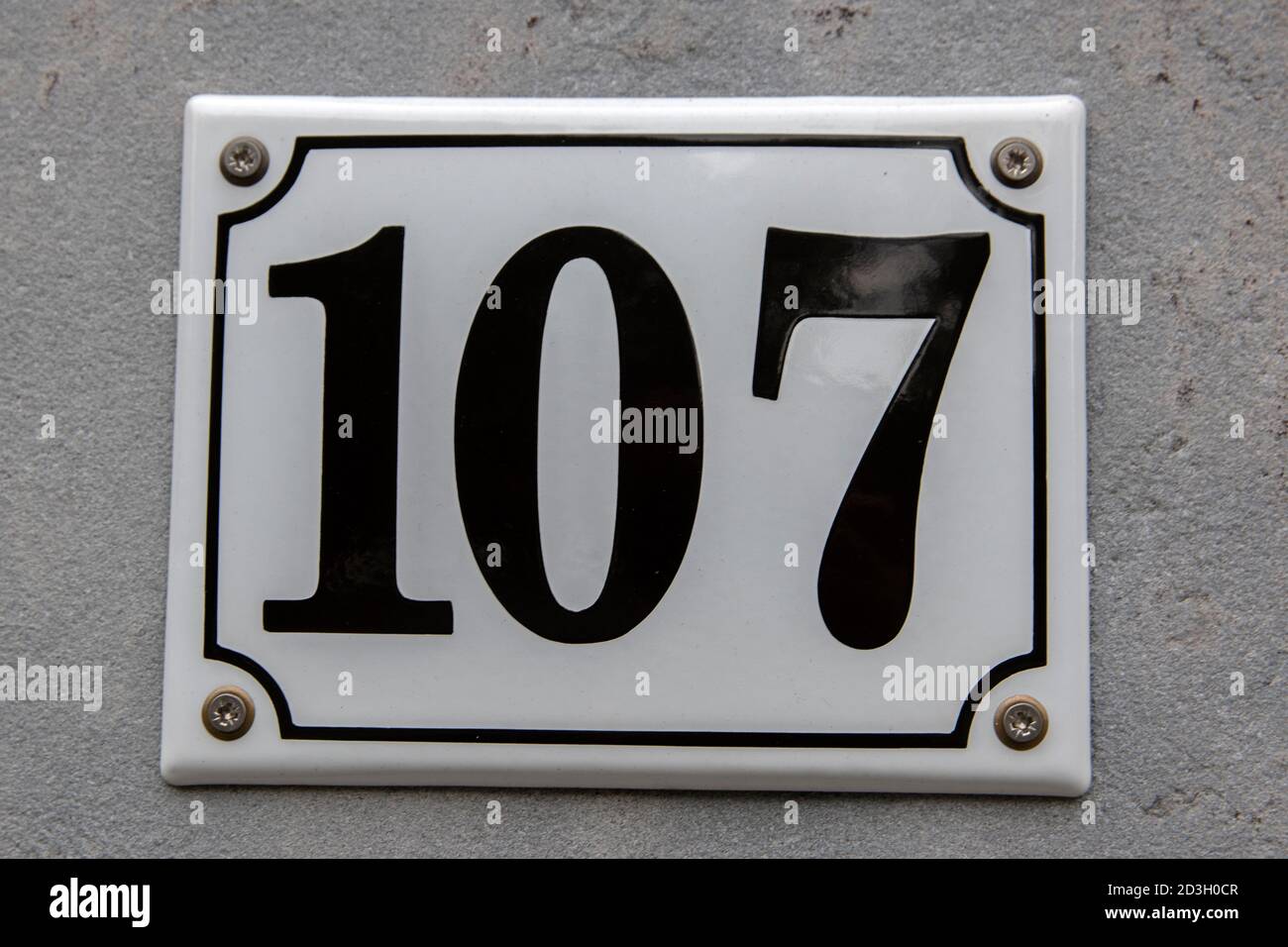 House number 107 hi-res stock photography and images - Alamy
