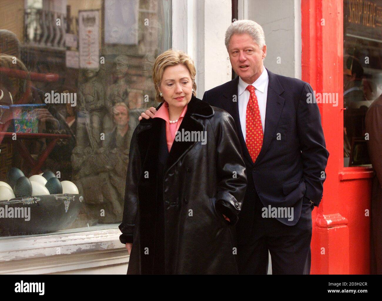 Hillary clinton 2000 hi-res stock photography and images - Alamy