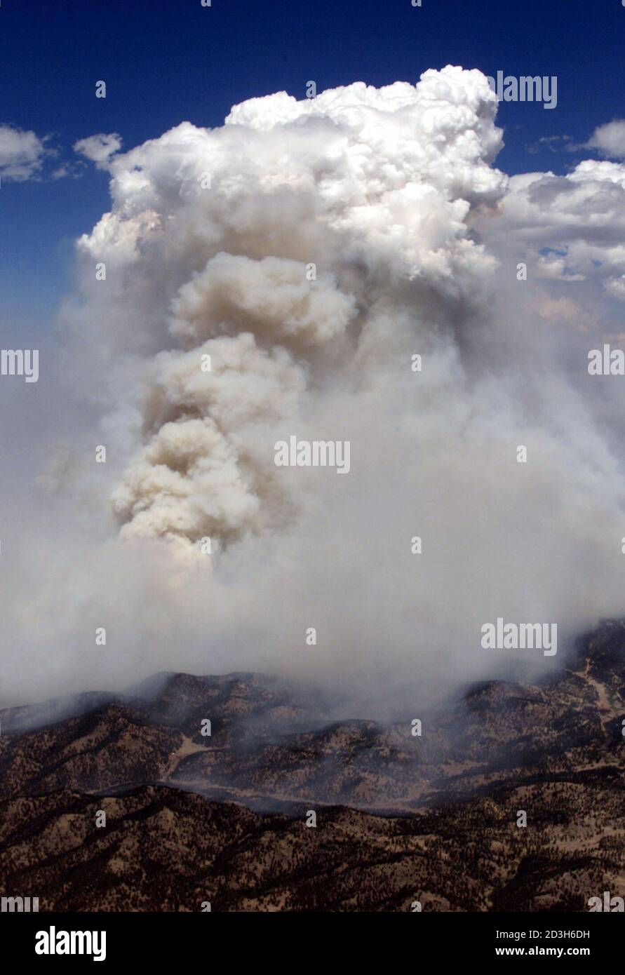 Ever smoke hi-res stock photography and images - Alamy