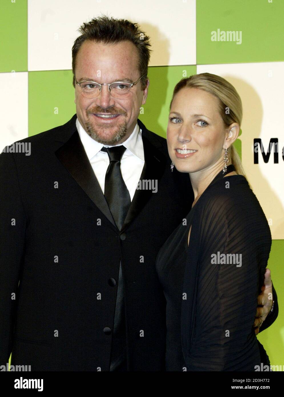 Tom arnold and wife shelby hi-res stock photography and images - Alamy