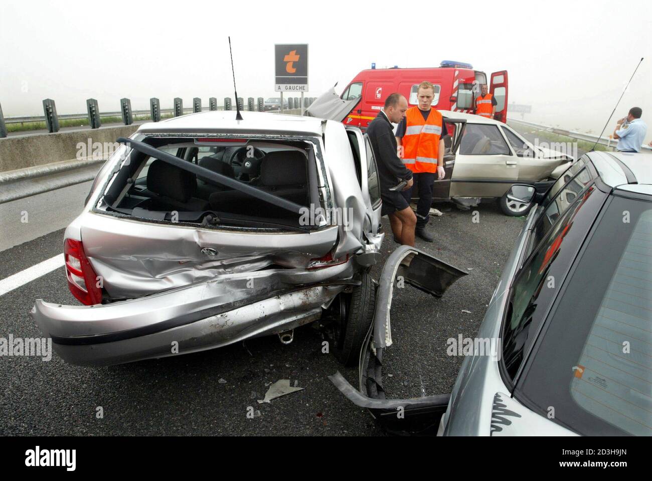 Car fog pile hi-res stock photography and images - Alamy