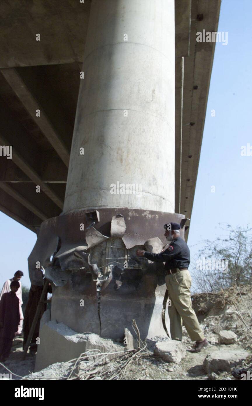 Hyderabad highway hi-res stock photography and images - Alamy