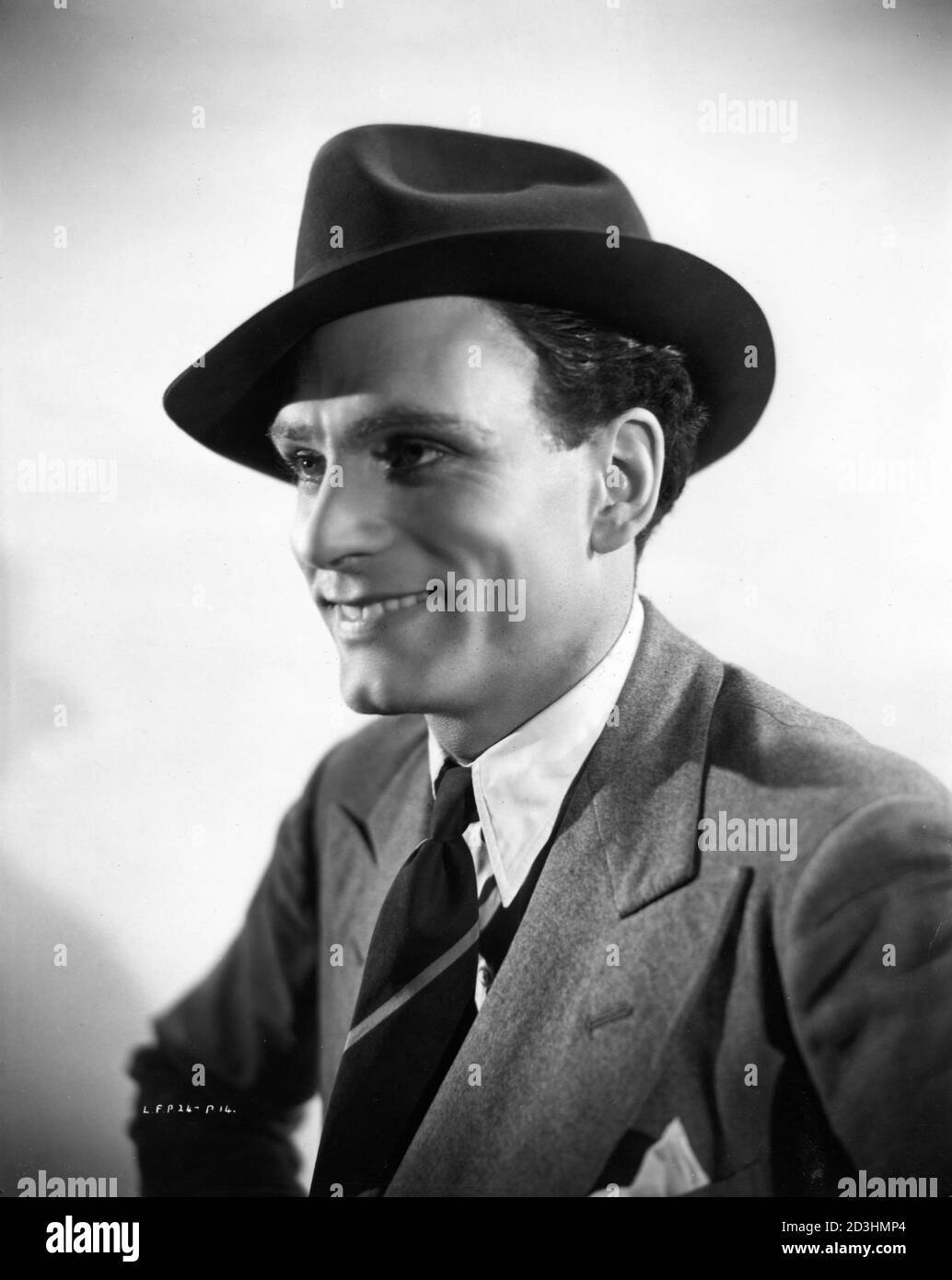 LAURENCE OLIVIER Portrait as Larry Durrant in 21 DAYS aka TWENTY ONE ...