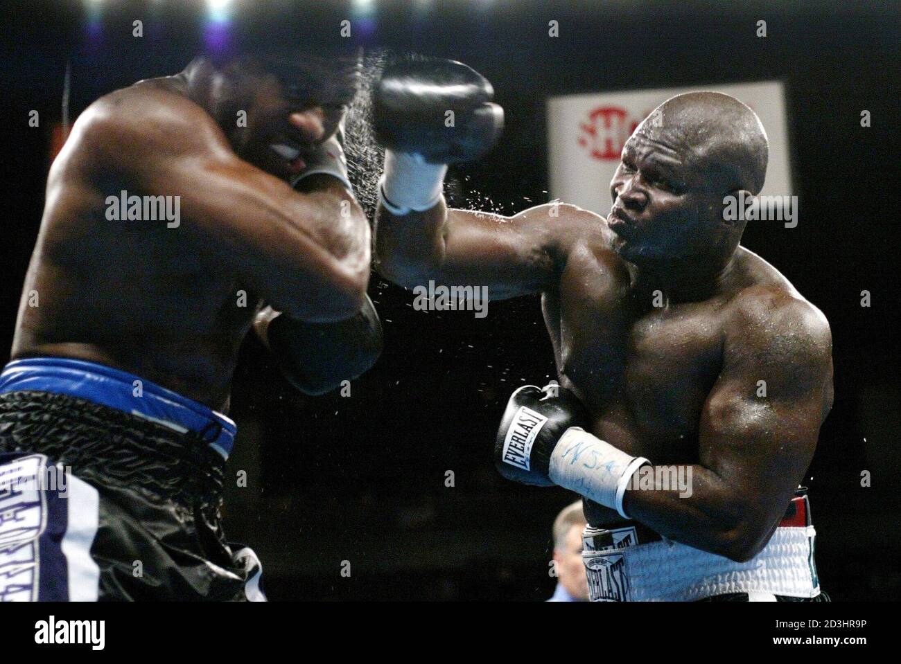 Knockdown center hi-res stock photography and images - Alamy