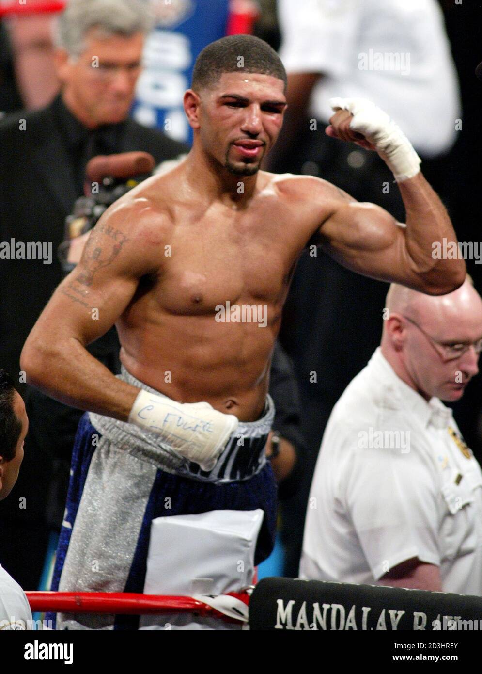 Boxing ronald wright hi-res stock photography and images - Alamy