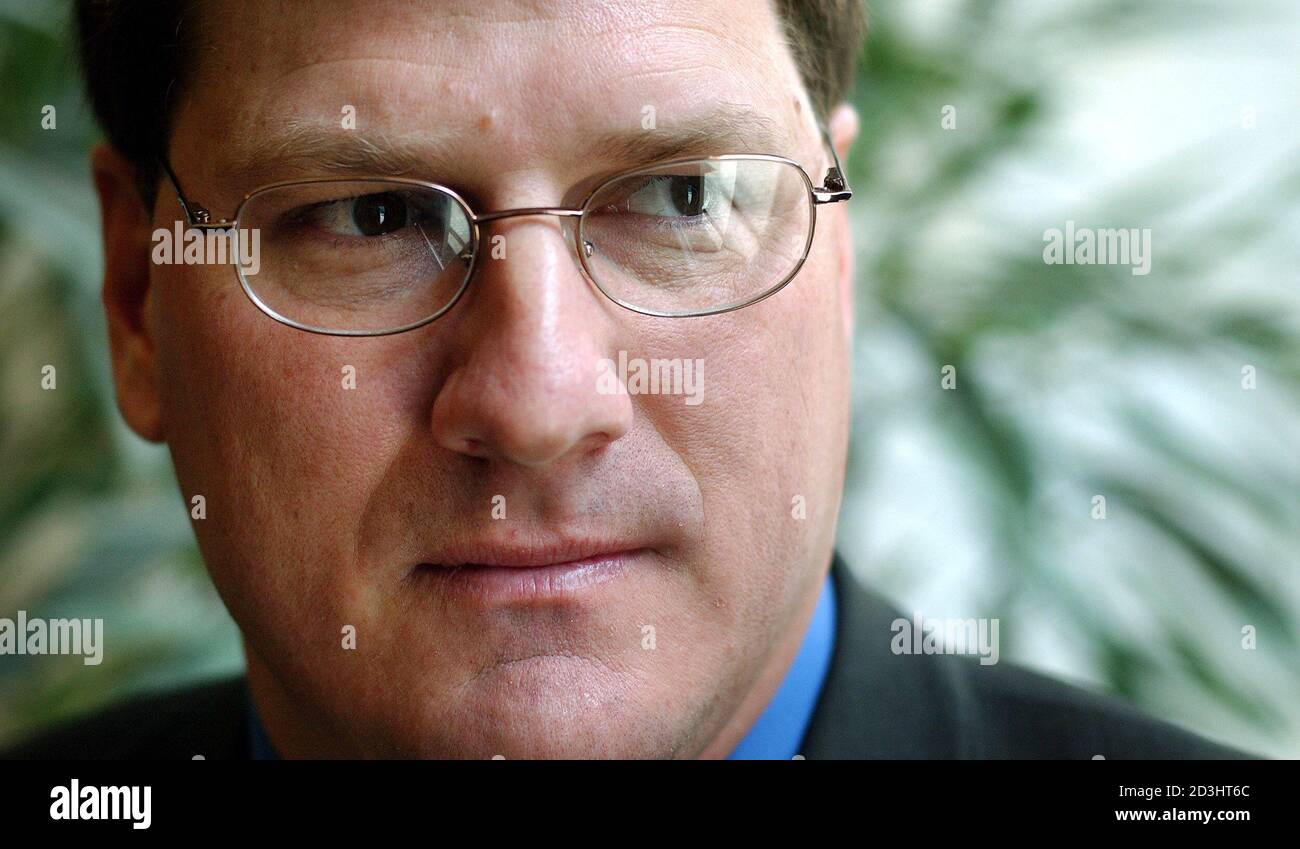 Scott ritter hi-res stock photography and images - Alamy