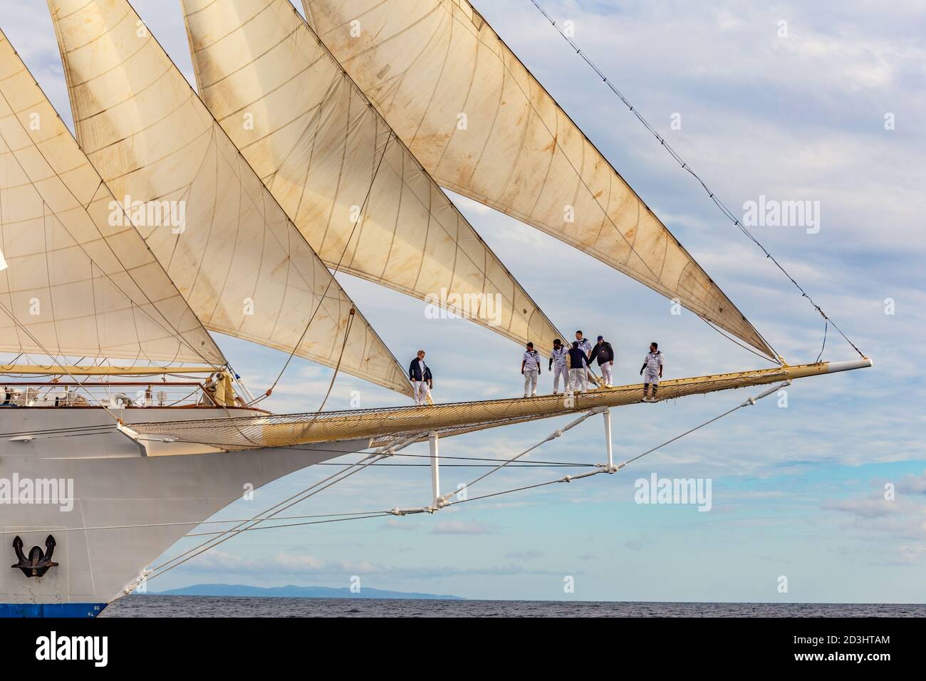 Clipper ship under sail Stock Photo - Alamy