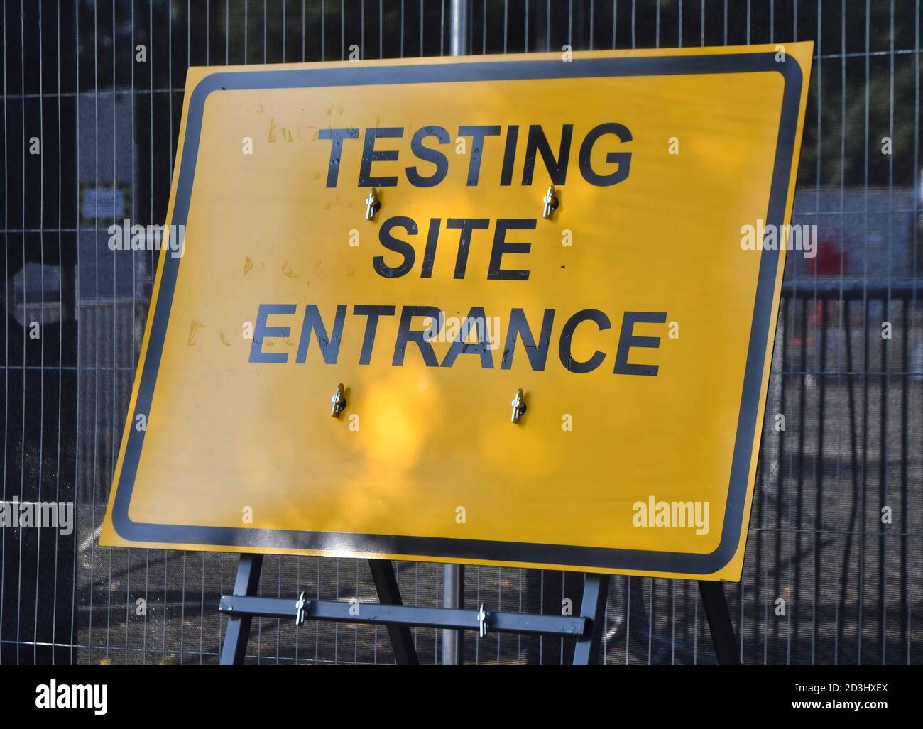Pictured walk-in testing centre on South Parade and Holland Park Road ...