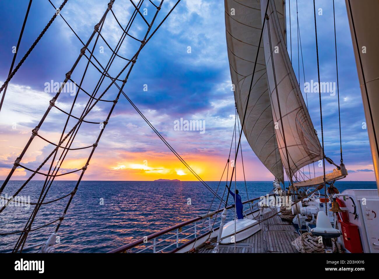 Landfall island hi-res stock photography and images - Alamy