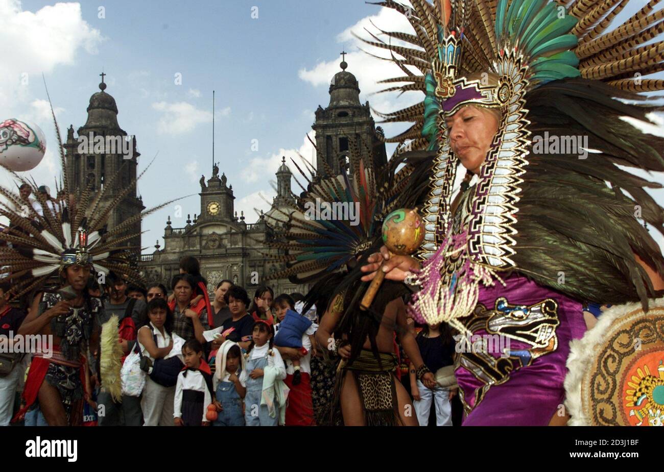 Pre hispanic indians hi-res stock photography and images - Alamy
