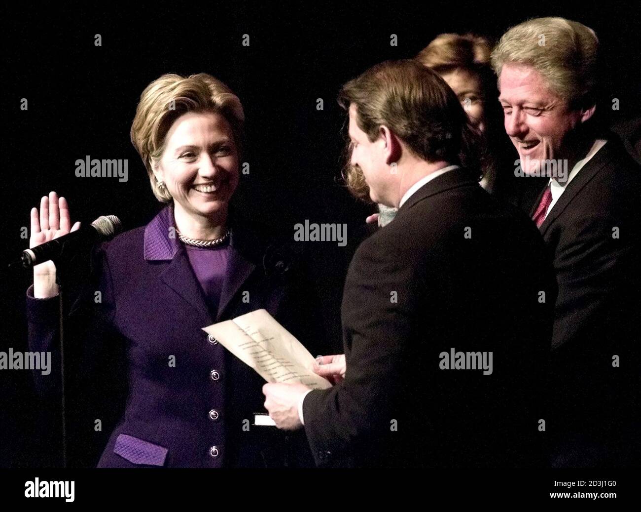 Swearing in senator clinton hi-res stock photography and images - Alamy