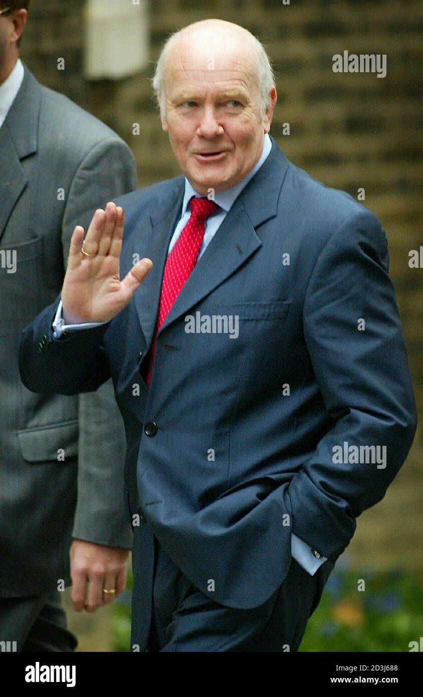 Dr john reid at downing street hi-res stock photography and images - Alamy