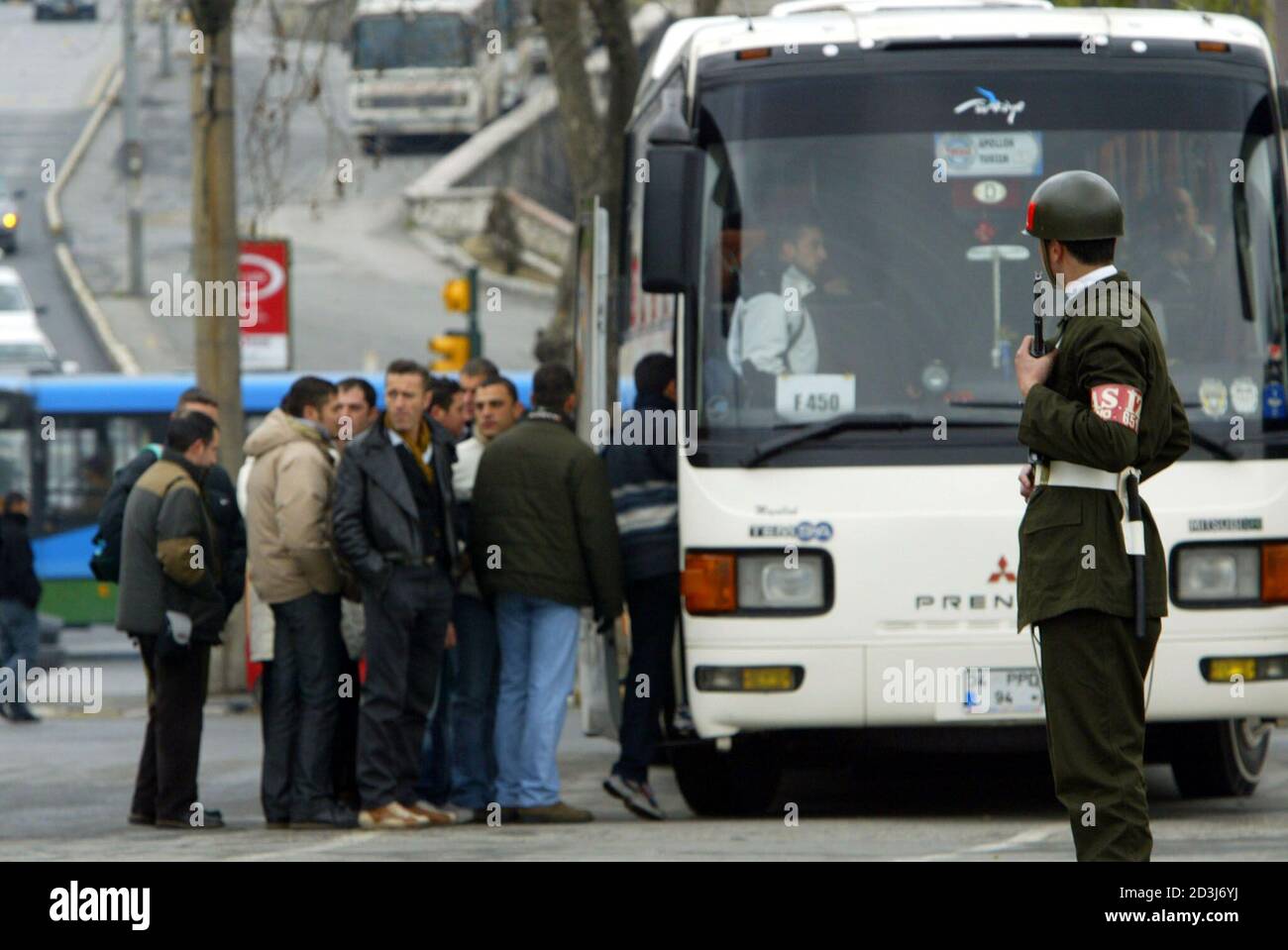 Middle eastern sailors hi-res stock photography and images - Alamy
