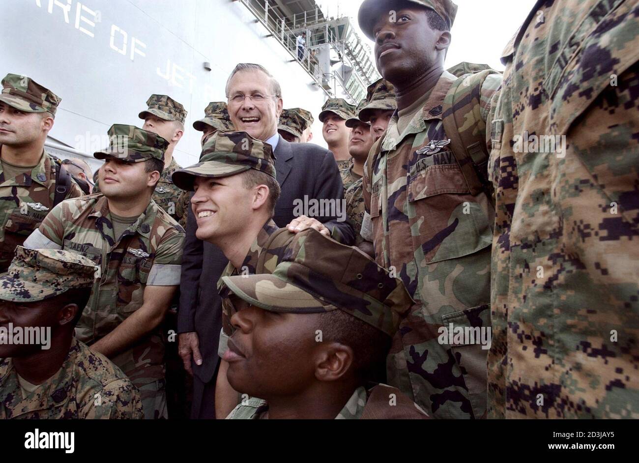 Cia director george tenet hi-res stock photography and images - Alamy