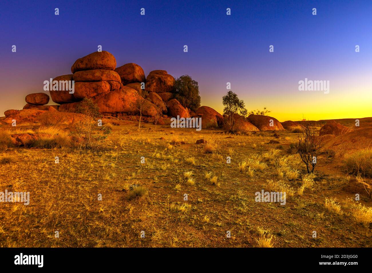 Australian outback landscape hi-res stock photography and images - Alamy