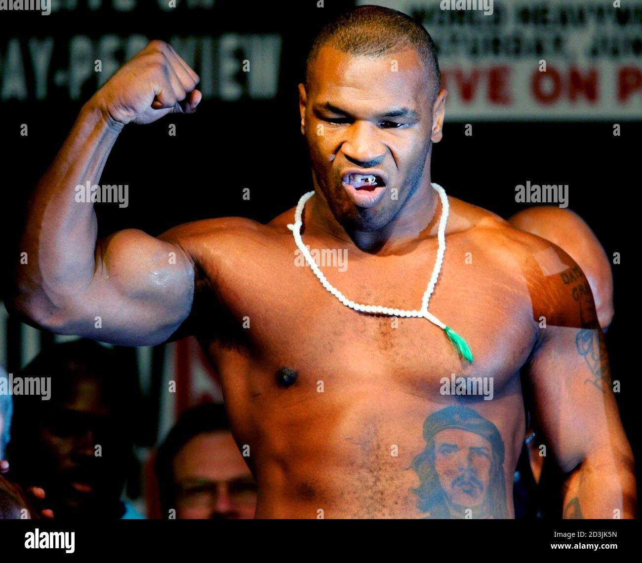 Lennox lewis tyson fight hi-res stock photography and images - Alamy