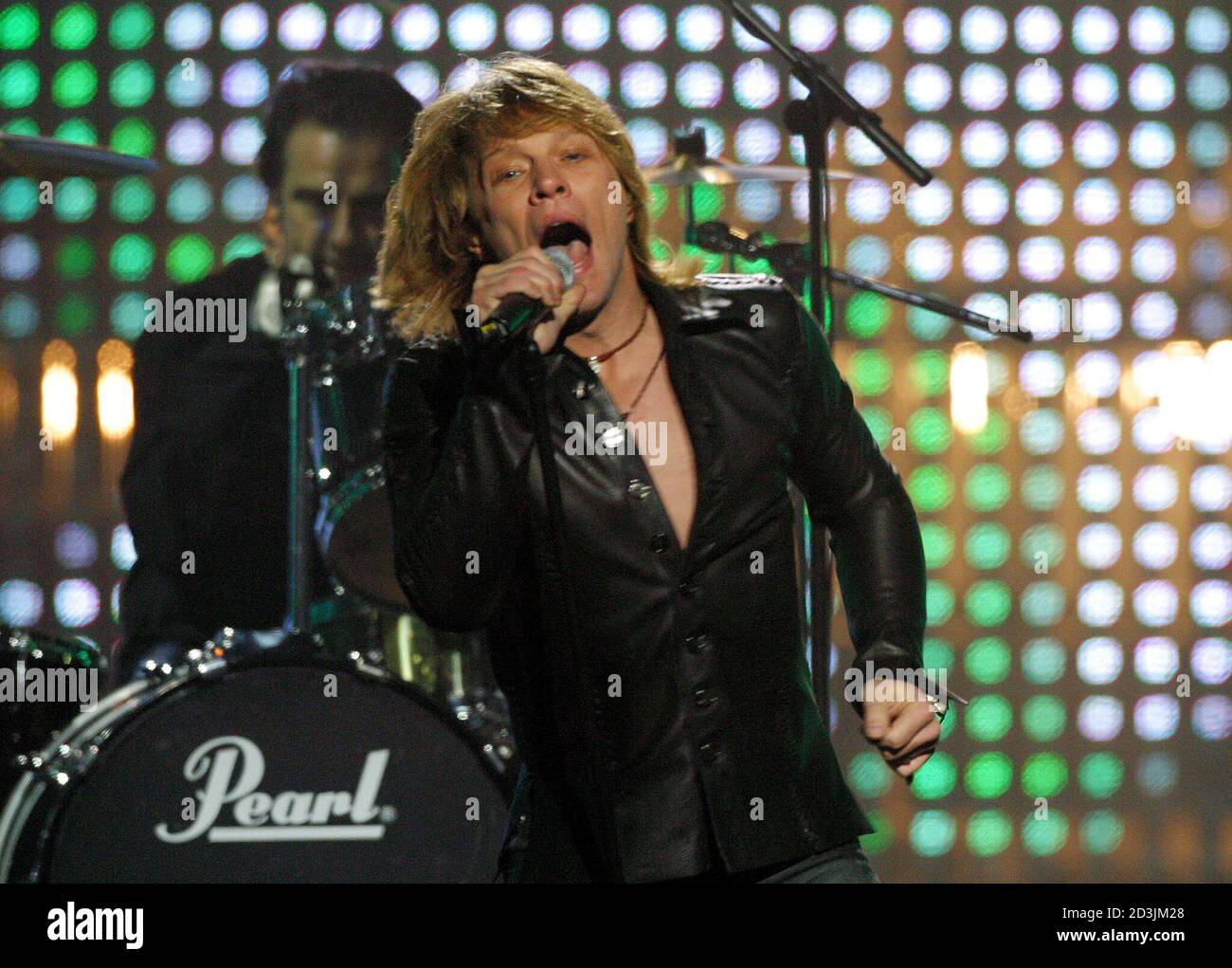 Jon bon jovi 2002 hi-res stock photography and images - Alamy