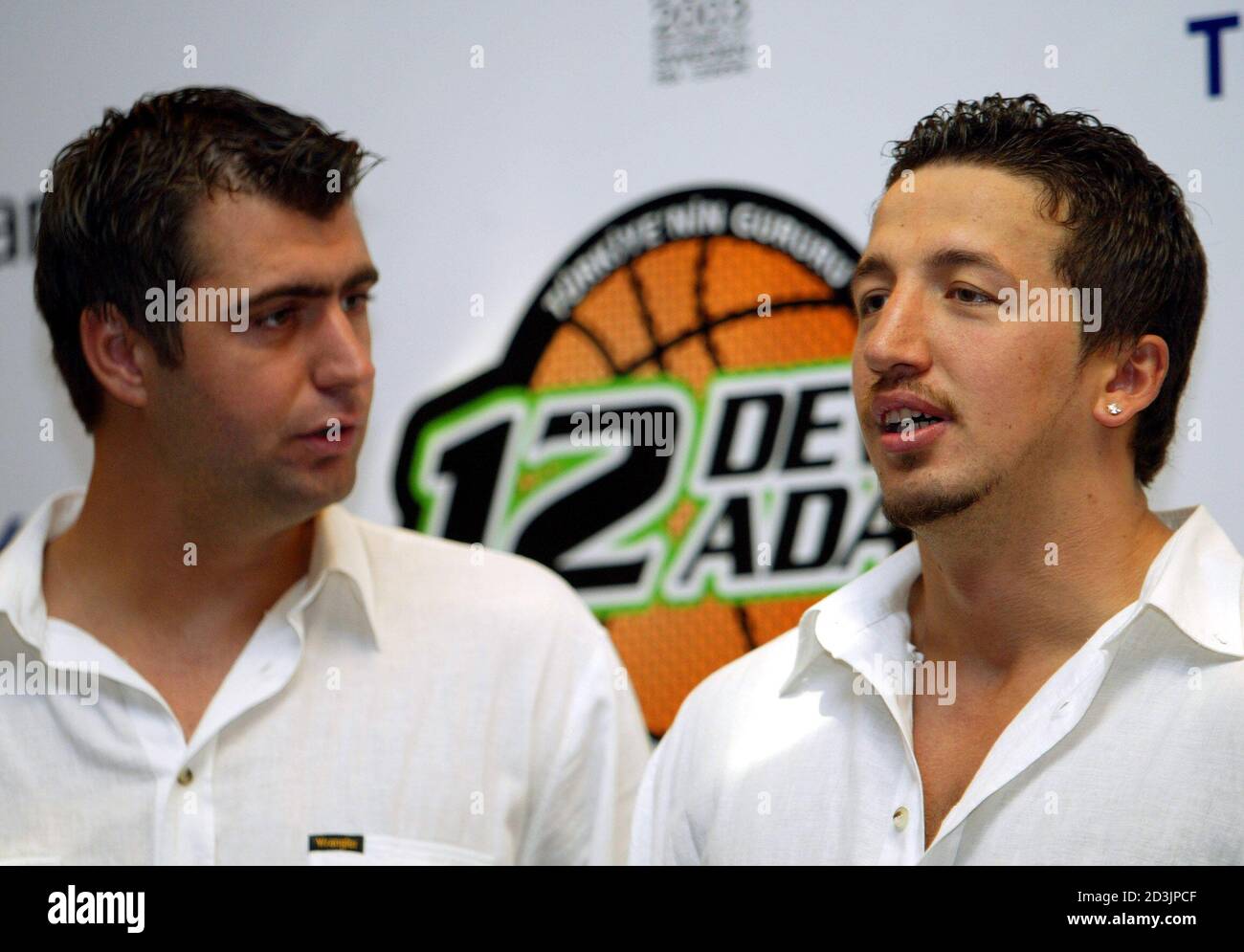 Turkish national basketball team hi-res stock photography and images ...