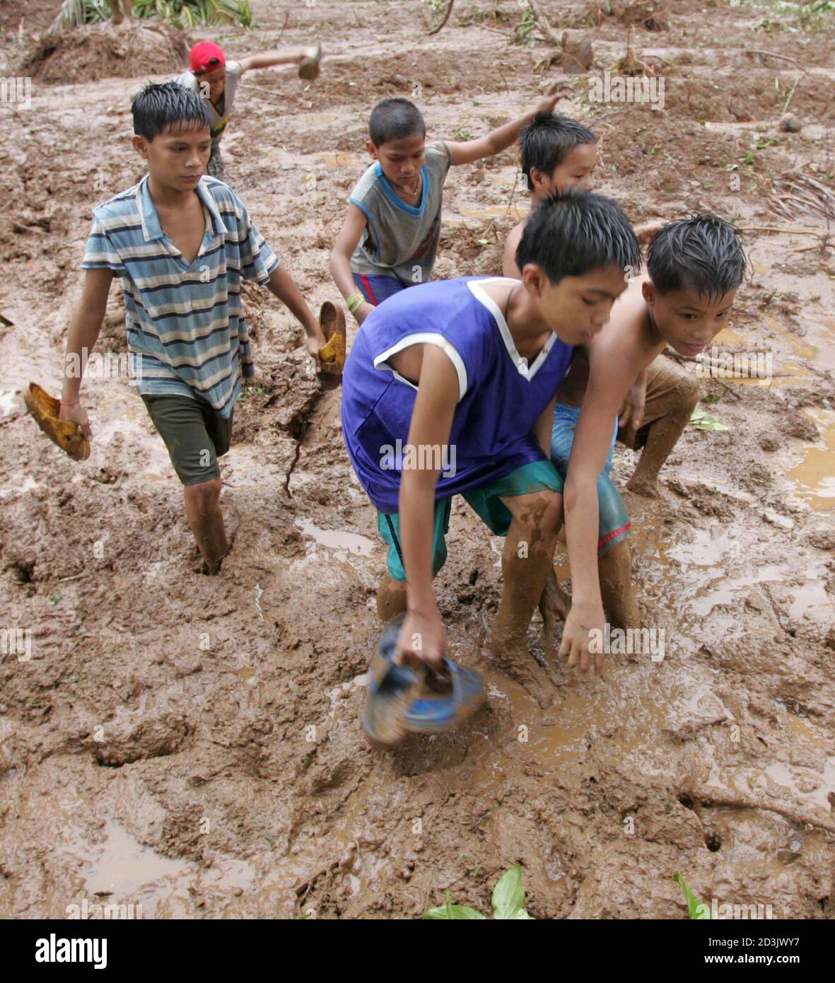 Mud road in philippines hi-res stock photography and images - Alamy