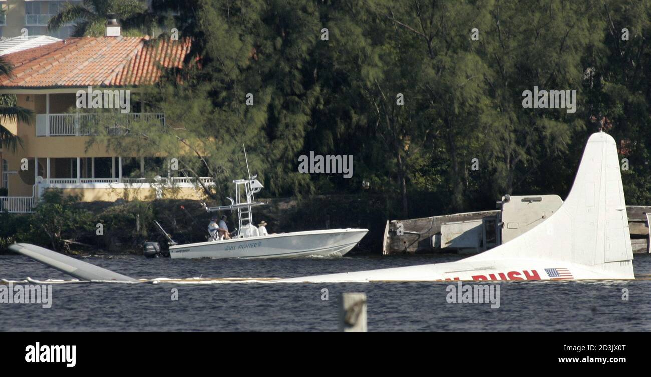 Cargo bay on cargo aircraft hi-res stock photography and images - Alamy