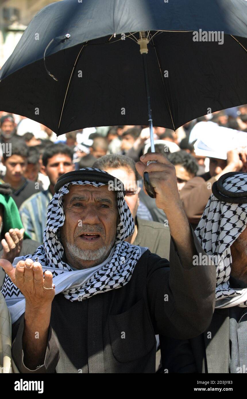 Muqtada hi-res stock photography and images - Alamy