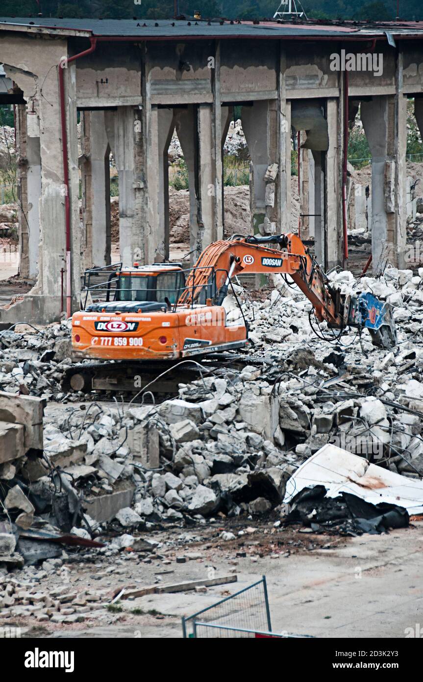 Demolition excavator hi-res stock photography and images - Alamy