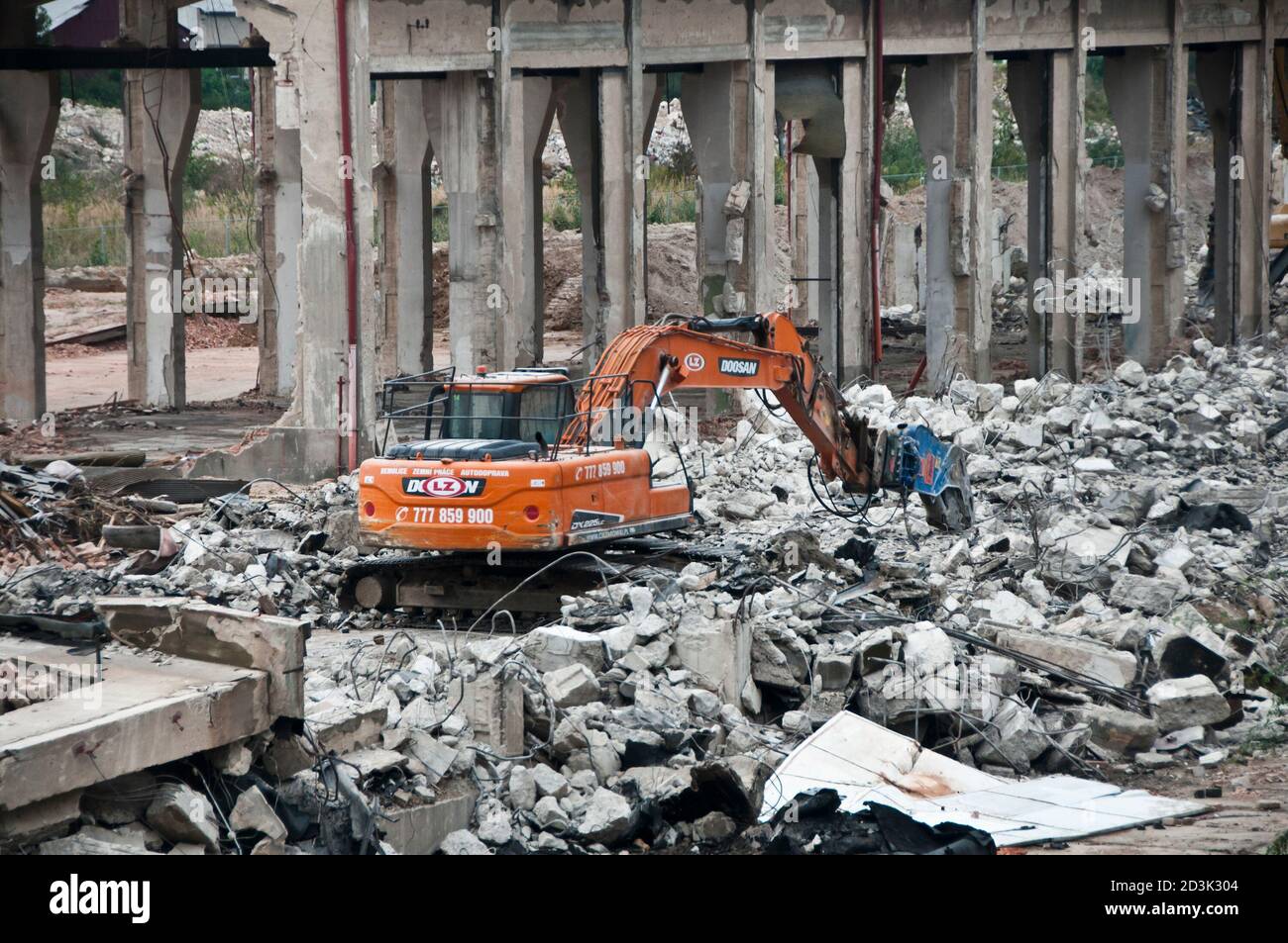 Demolition excavator hi-res stock photography and images - Alamy