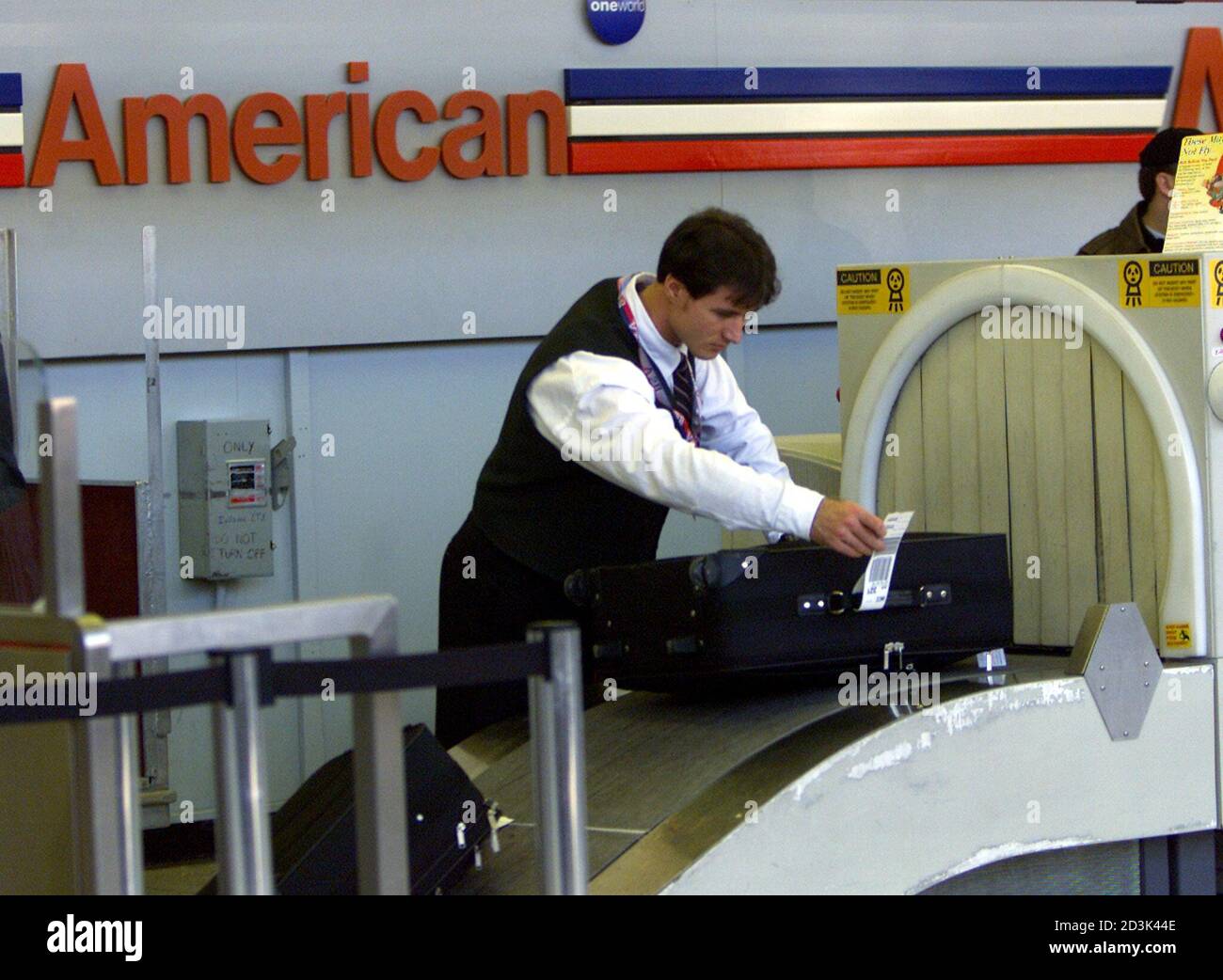 Explosive detection airport hi-res stock photography and images - Alamy