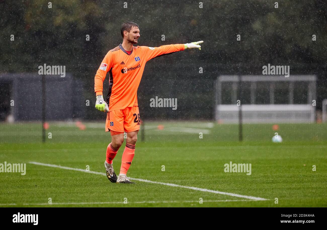 Football hand signals hi-res stock photography and images - Alamy